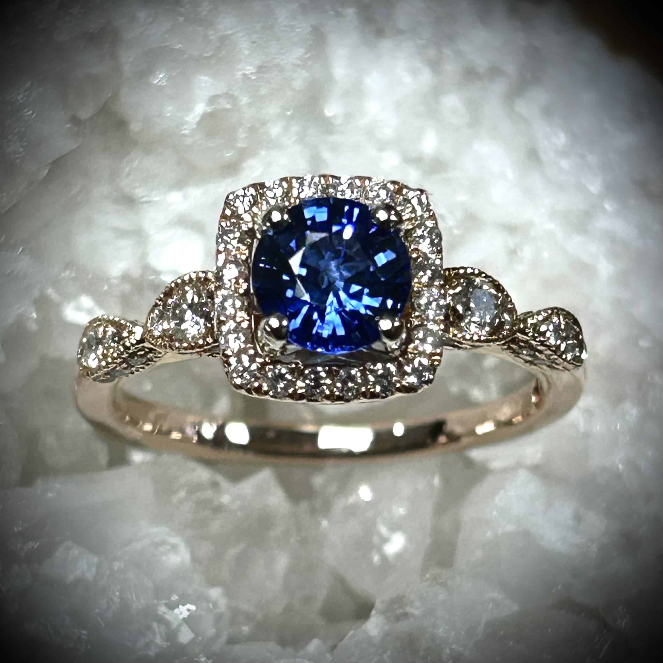 Exceptional Blue Sapphire & Diamond Ring in Rose Gold